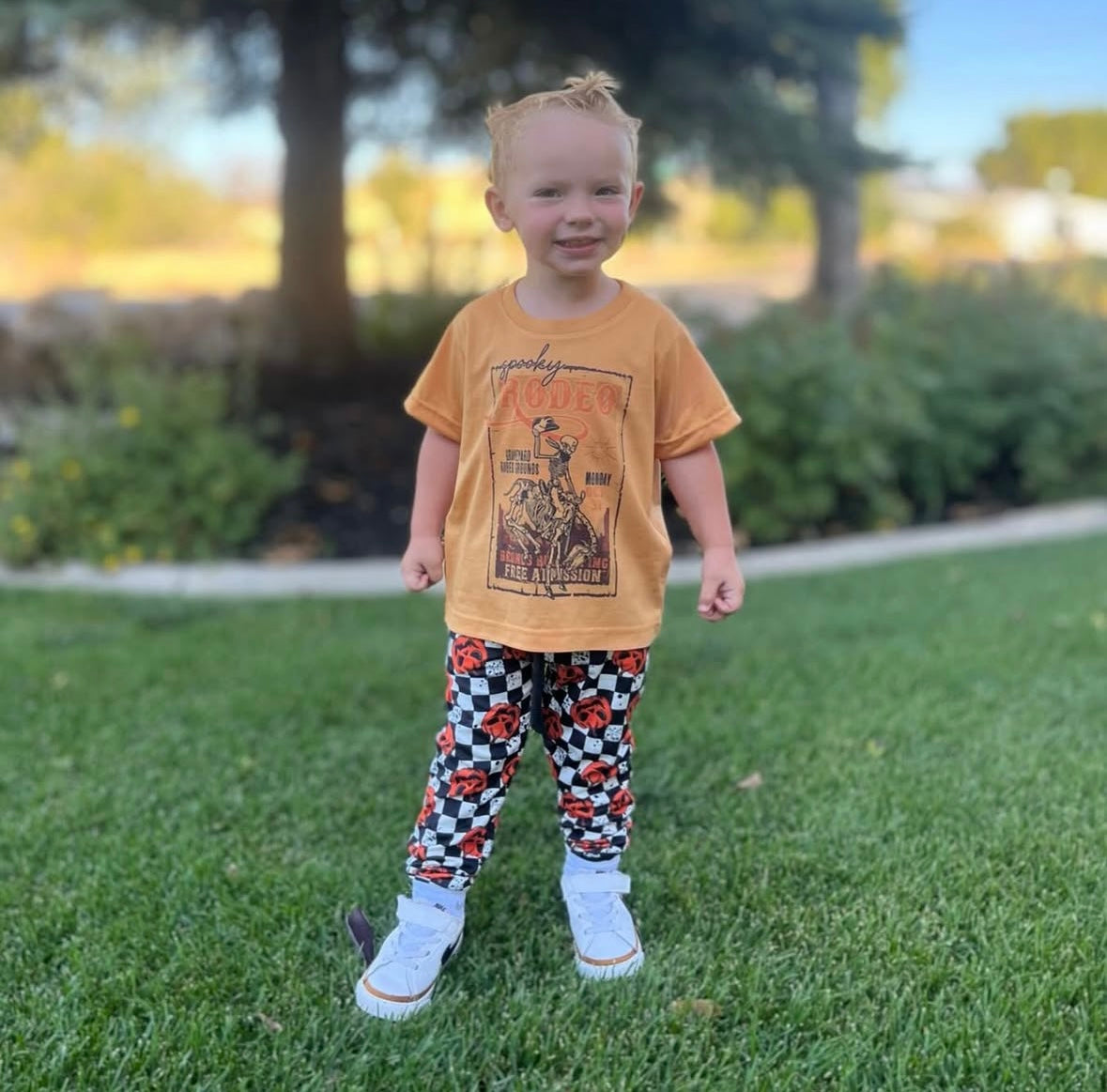 Live Auctions – Page 2 – Rowdy R Boutique